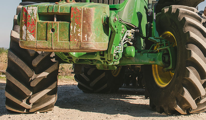 How to adjust wheel alignment and avoid wearing out my tractor tyres